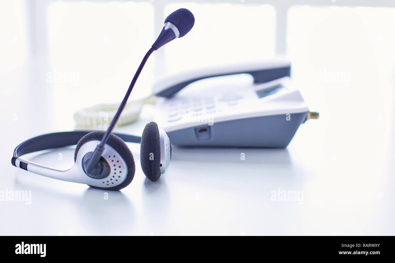 Customer support help desk hi-res stock photography and images - Alamy