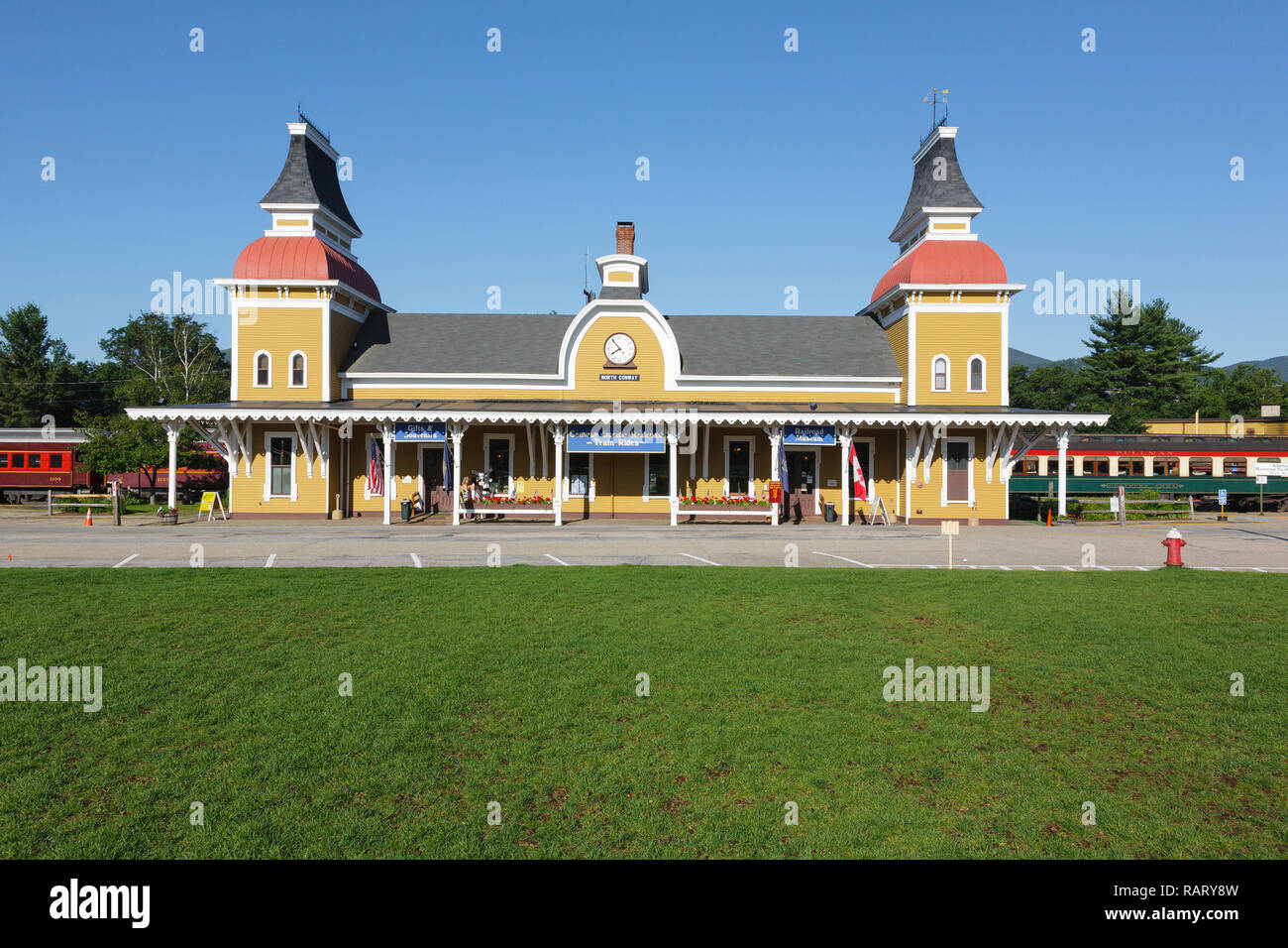 Train depot at Conway Scenic Railroad in North Conway, New Hampshire ...