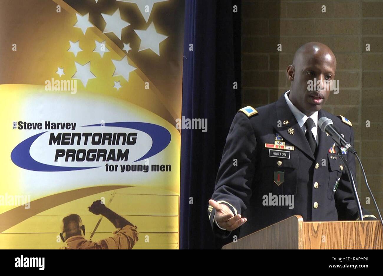 U.S. Army Col. Terance Huston, 5th Recruiting Brigade Commander, gives ...