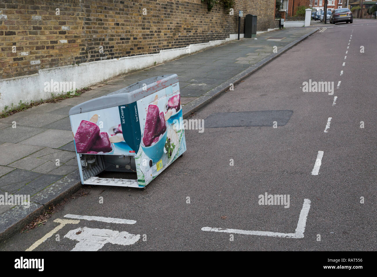 Dumped Retail Freezer High Resolution Stock Photography and Images - Alamy