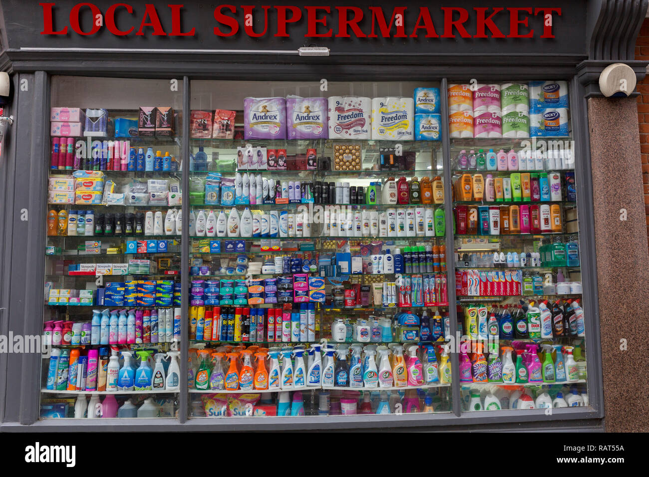 Supermarket Window Display Ideas - Design Talk