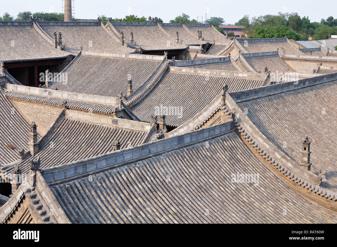 Traditional asian roofs hi-res stock photography and images - Alamy