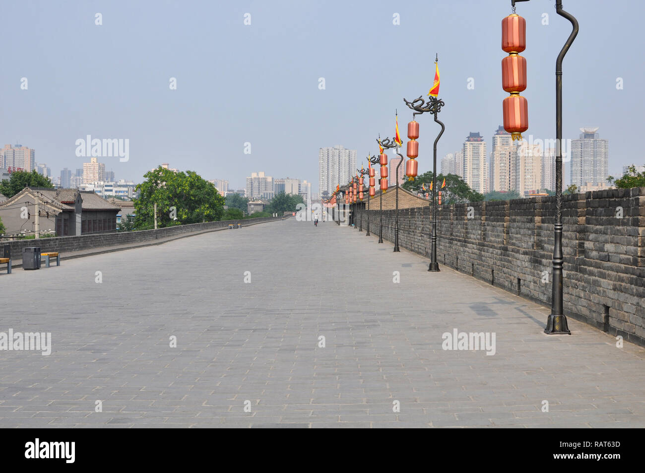 Defensive urban design hi-res stock photography and images - Alamy
