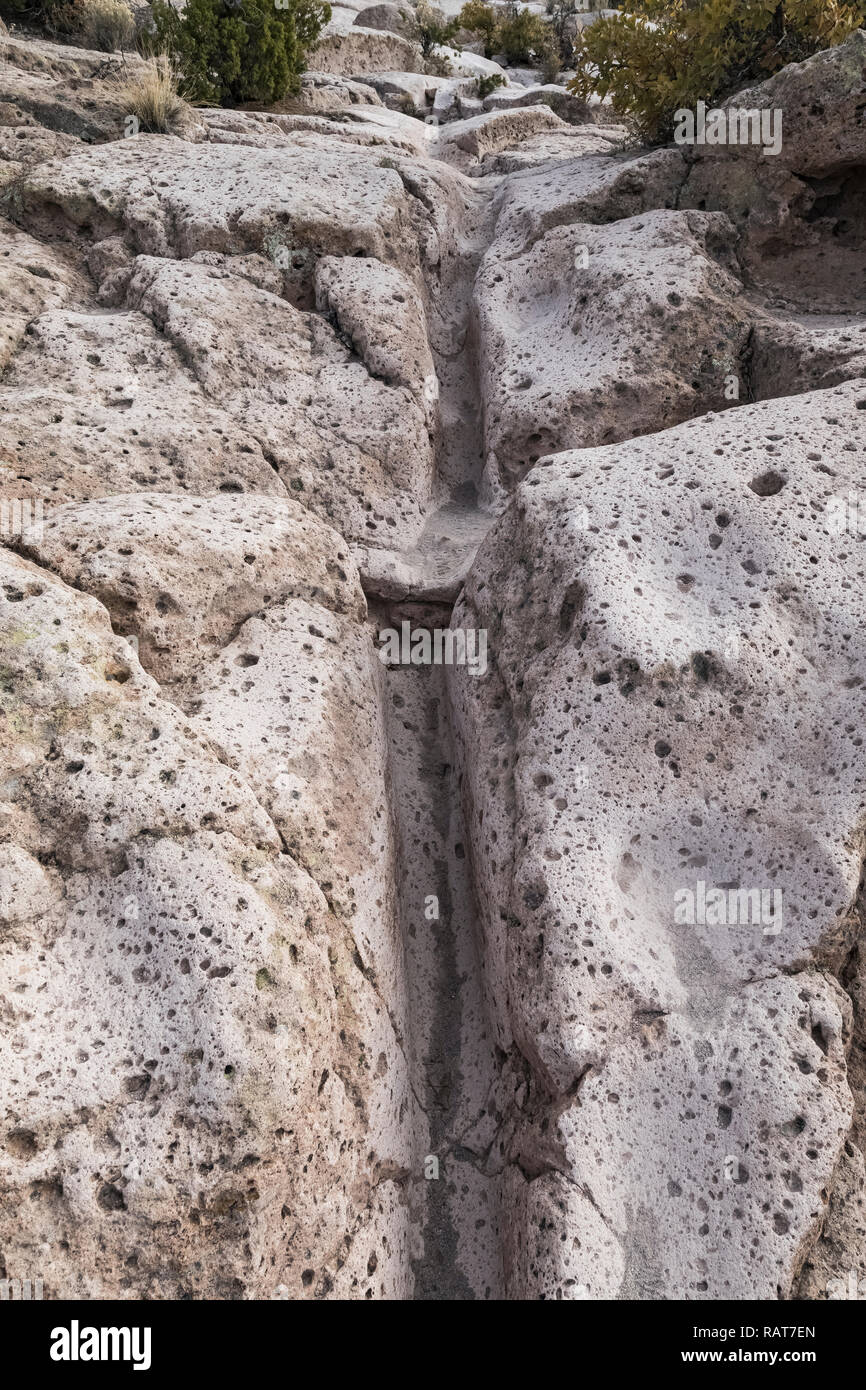 Tuff rock hi-res stock photography and images - Alamy