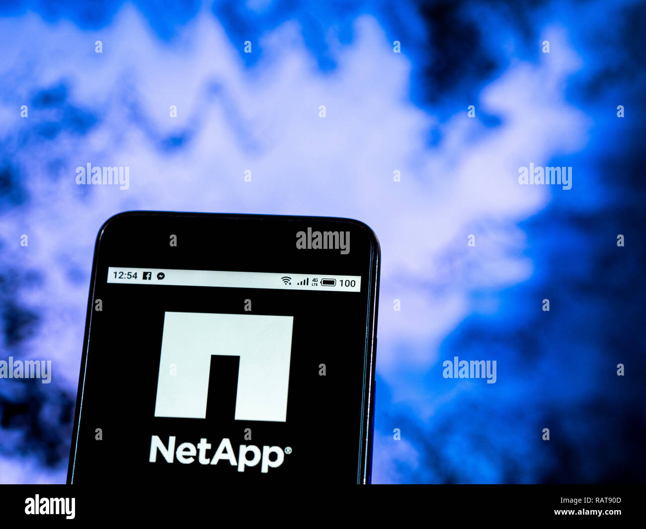 Netapp logo hi-res stock photography and images - Alamy