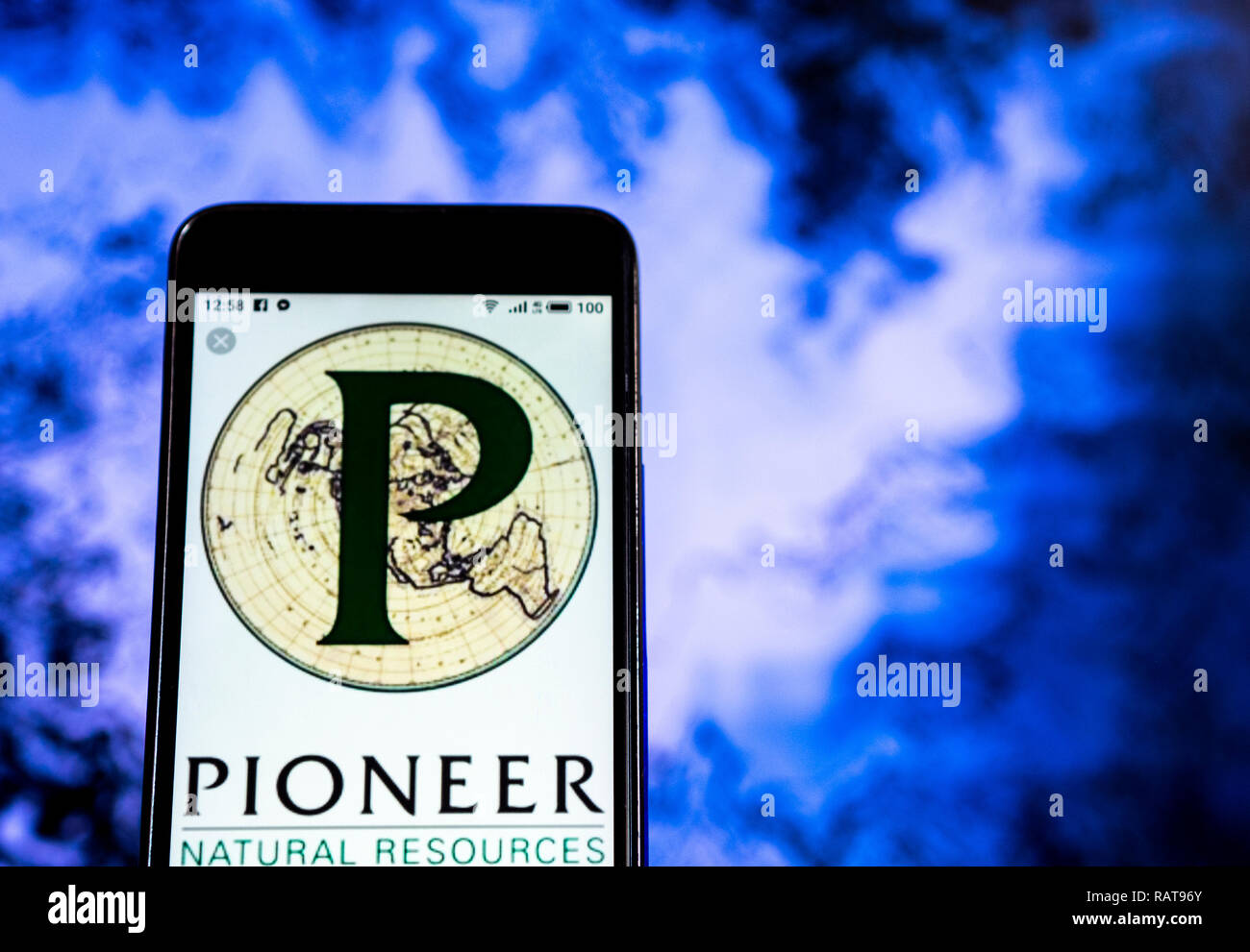Pioneer natural resources company hi-res stock photography and images ...
