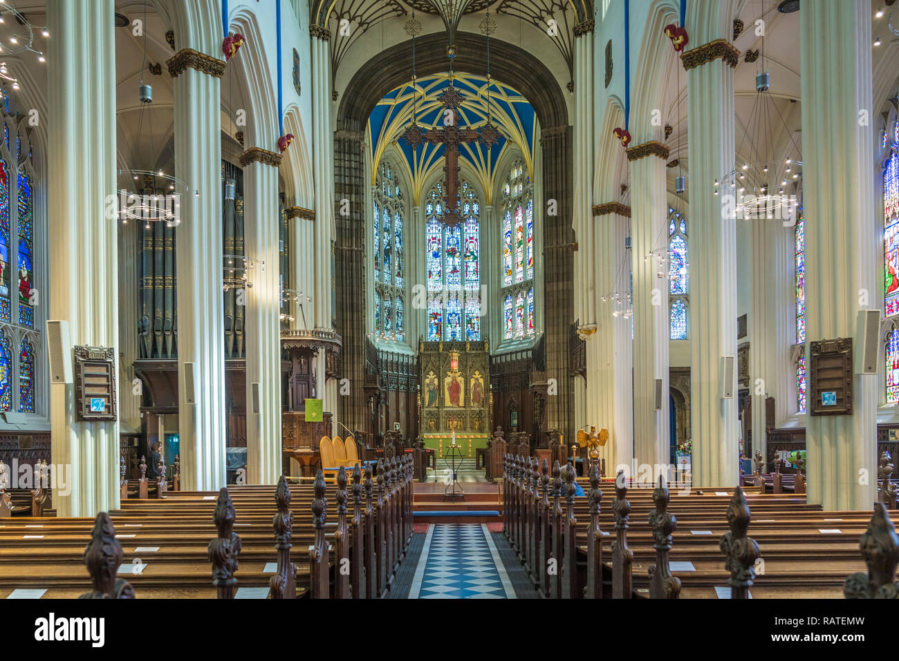 Interior architecture of the St. John's Church in downtown Edinburgh ...