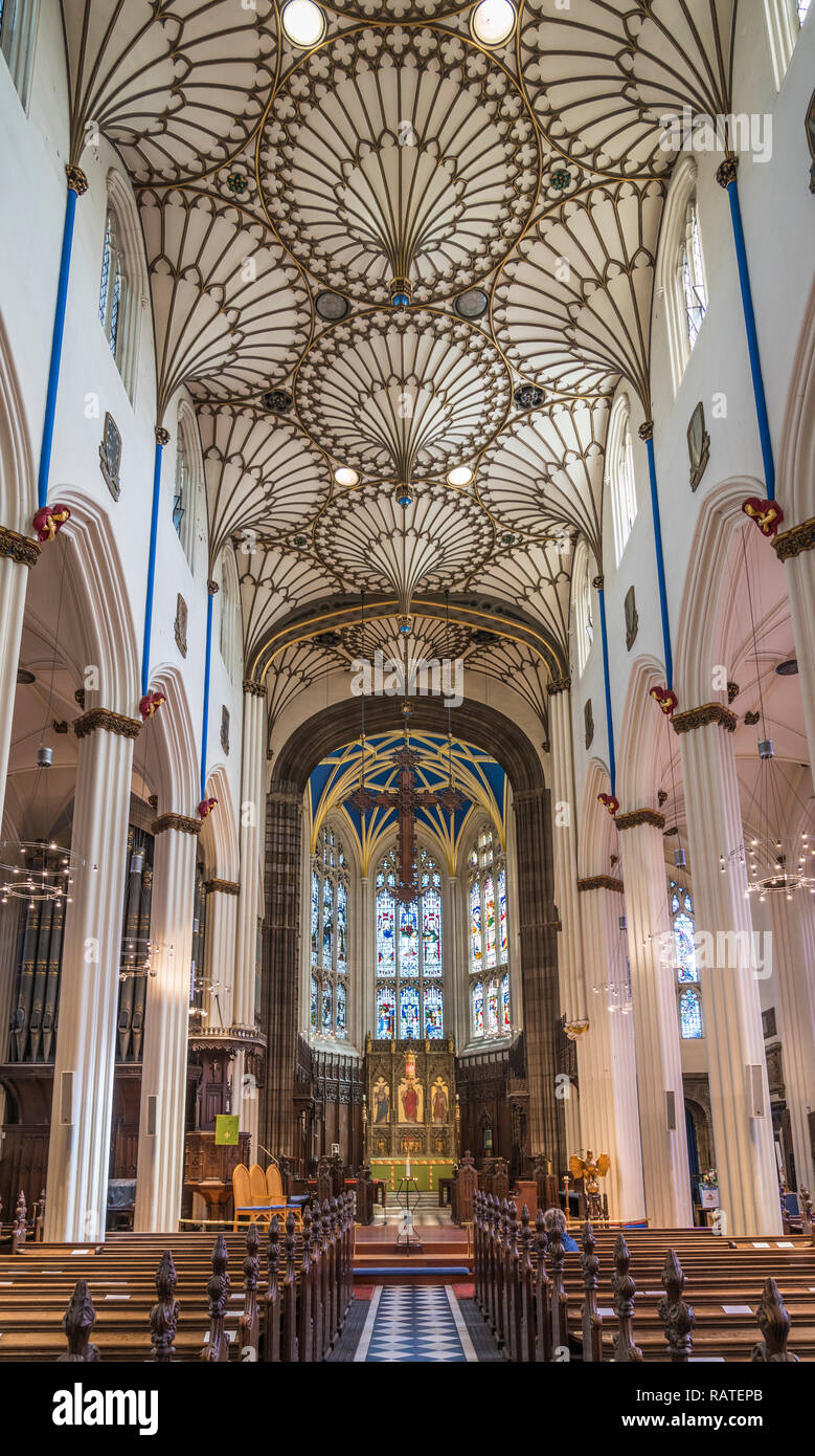 Church of scotland interior hi-res stock photography and images - Alamy