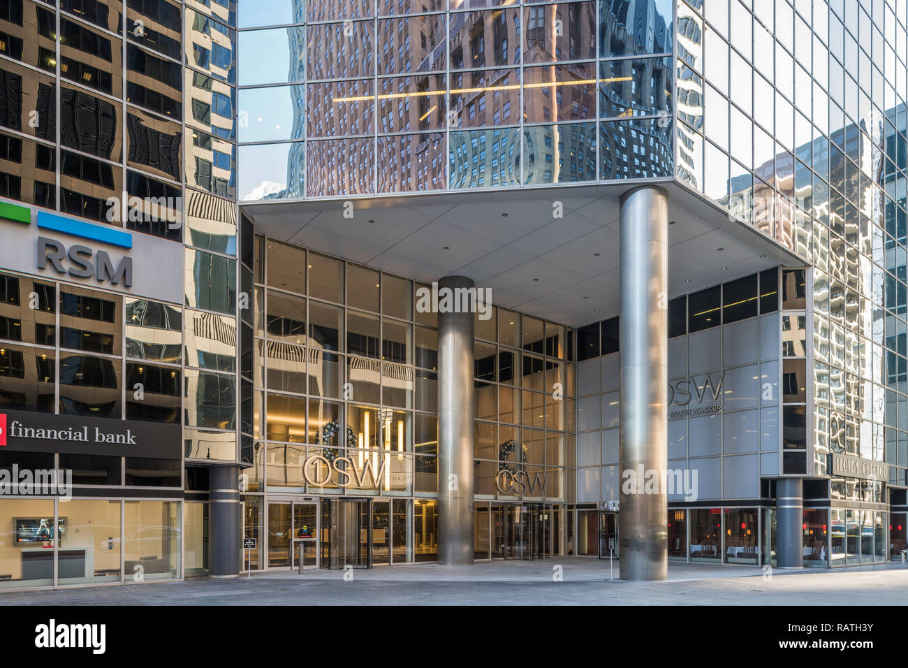 Helmut jahn buildings hi-res stock photography and images - Alamy