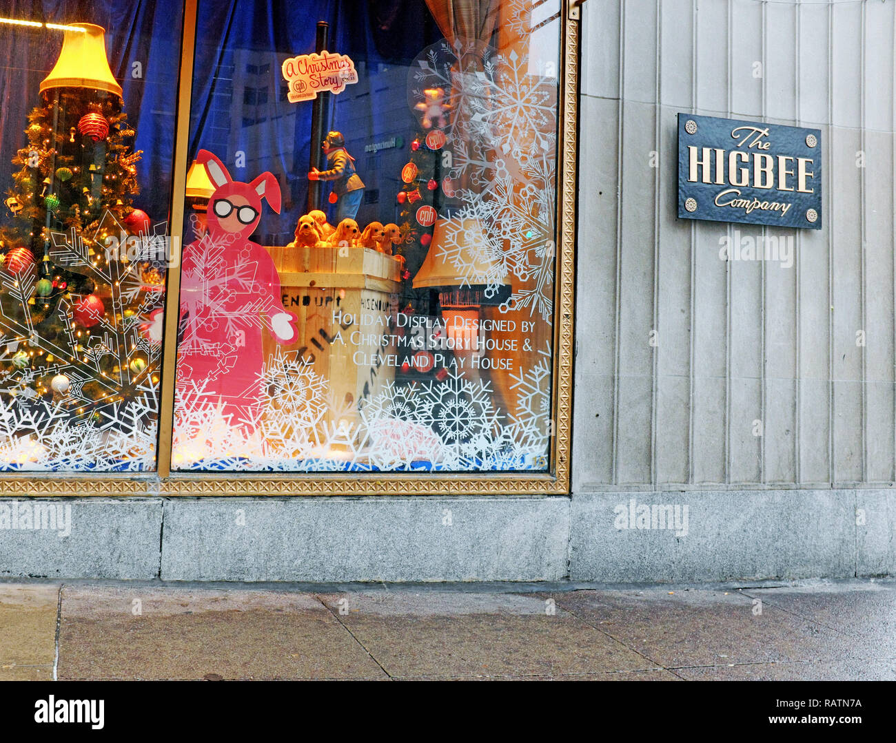 Cleveland higbee company building hi-res stock photography and images ...