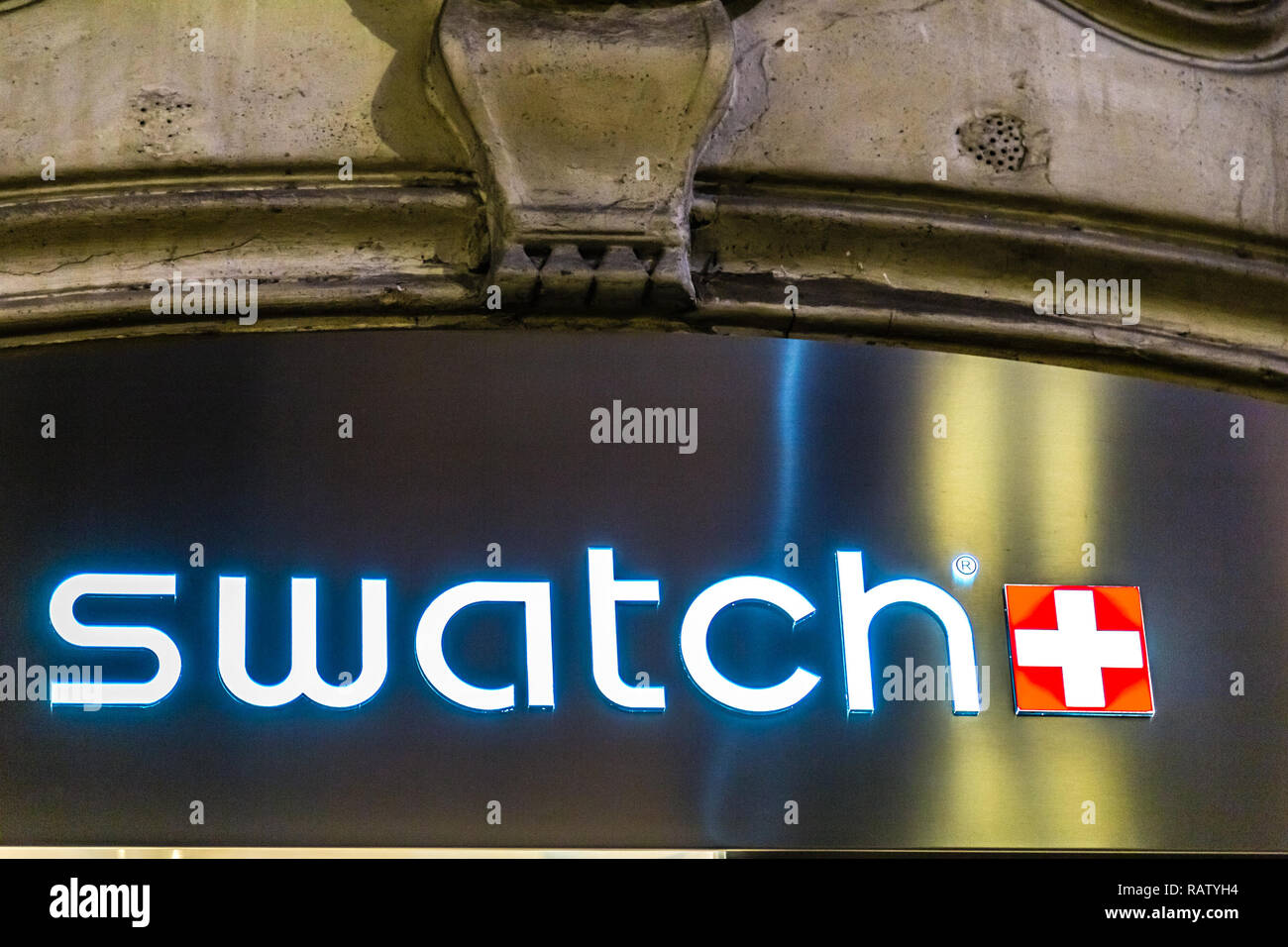 Swatch logo hi-res stock photography and images - Alamy