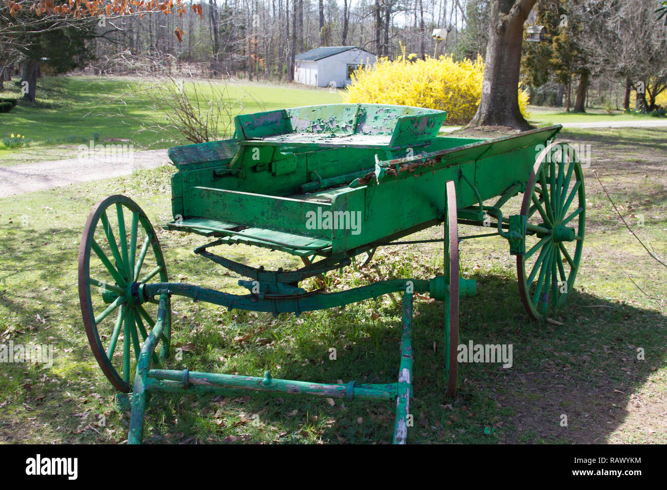 Green wagon in the country Stock Photo - Alamy