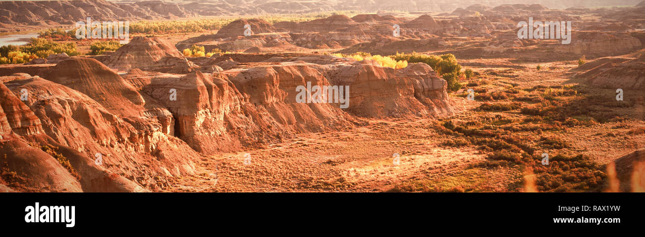 Cliff mountains countryside hi-res stock photography and images - Alamy