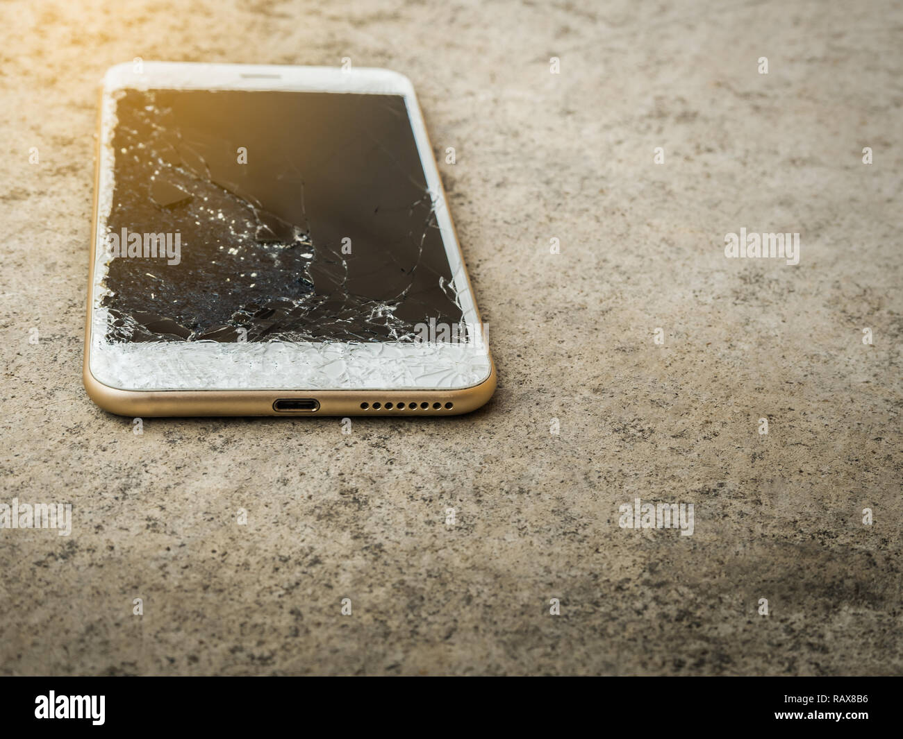 Cellphone smartphone drop on ground hi-res stock photography and images ...