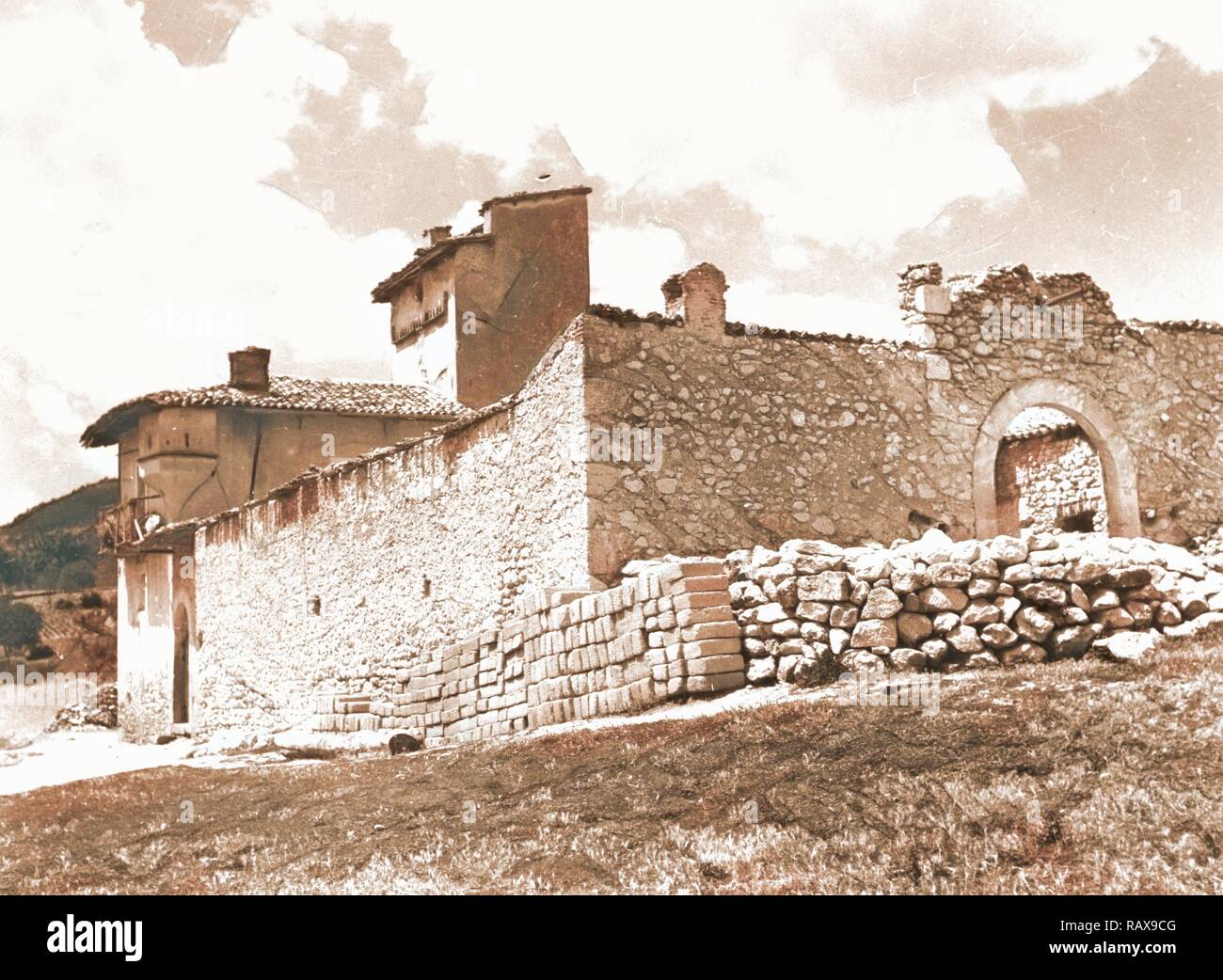 Castelvecchio calvisio abruzzo hi-res stock photography and images - Alamy