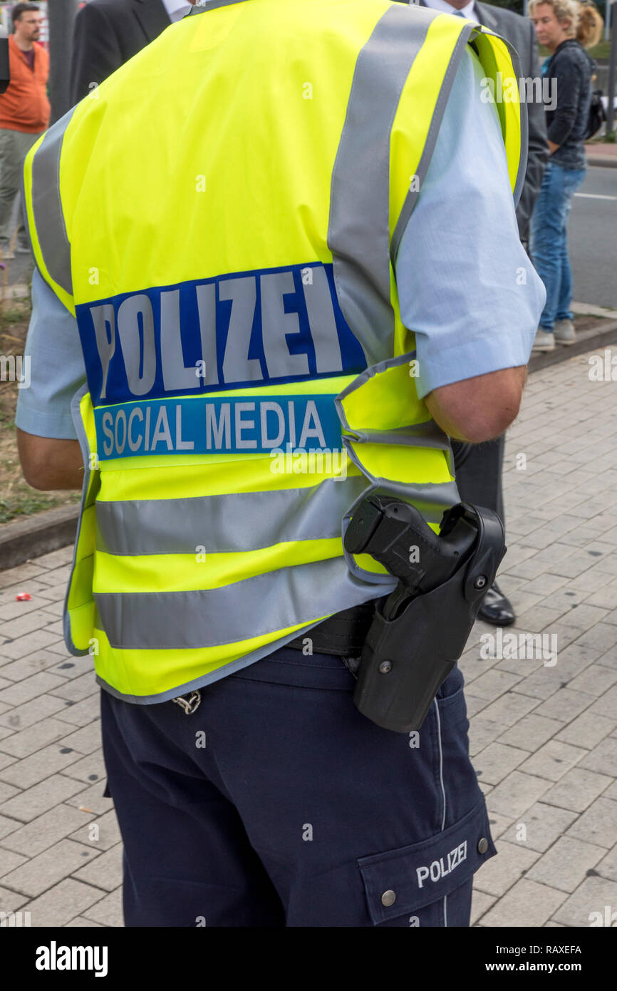 Media team hi-res stock photography and images - Alamy