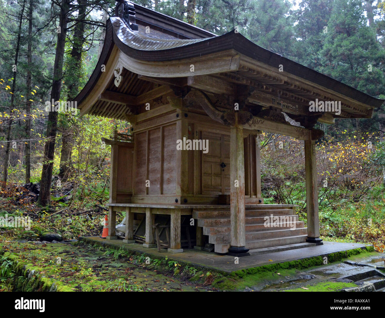 Mount haguro shrine hi-res stock photography and images - Alamy