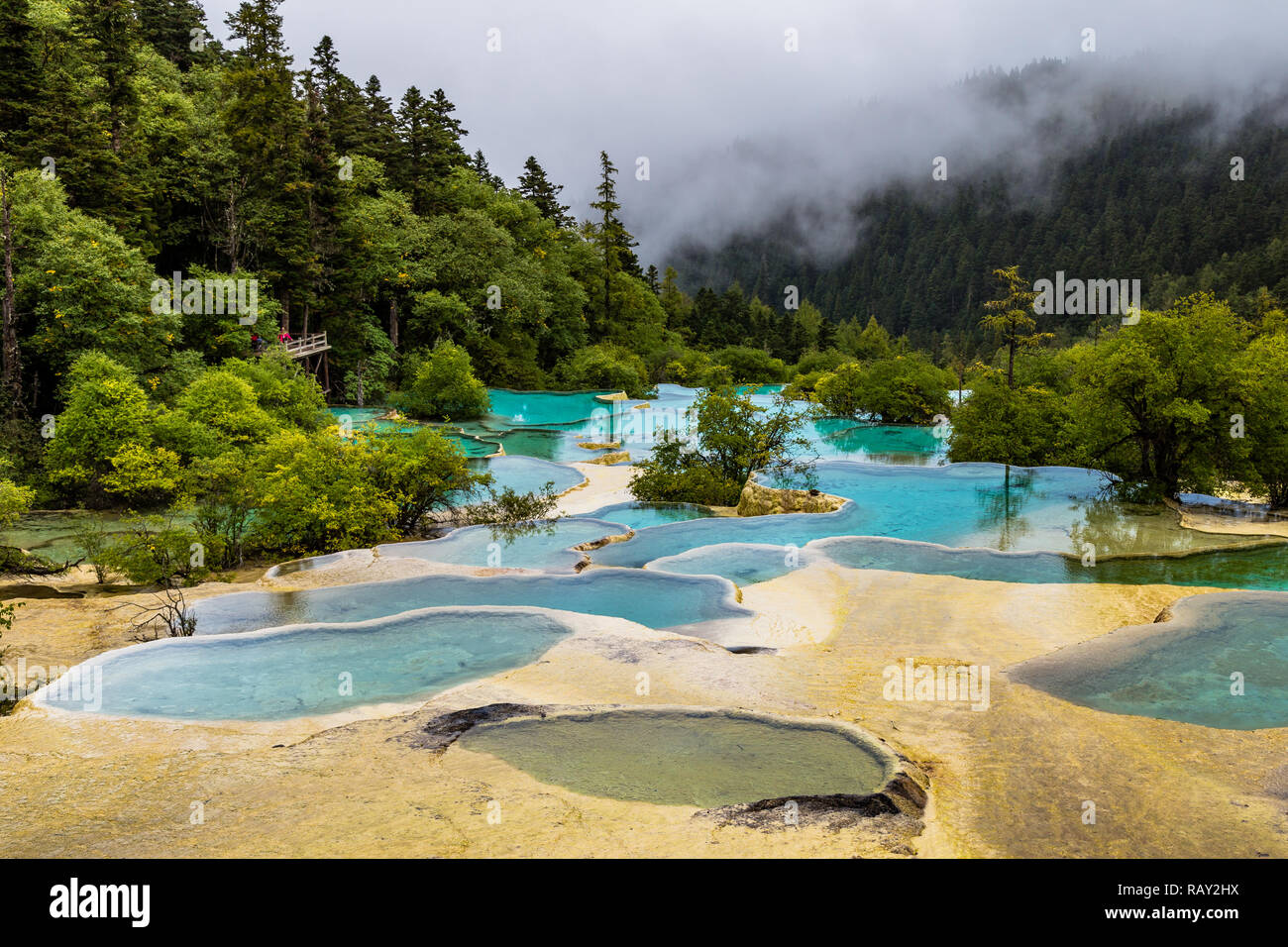 Huanglong china unesco hi-res stock photography and images - Alamy