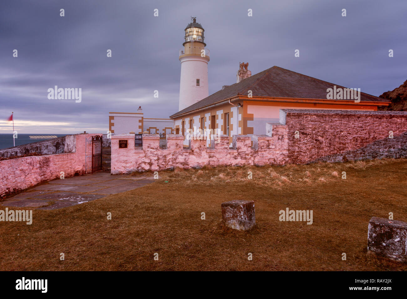 Douglas Head Lighthouse at dawn. Douglas, Isle of Man Stock Photo - Alamy