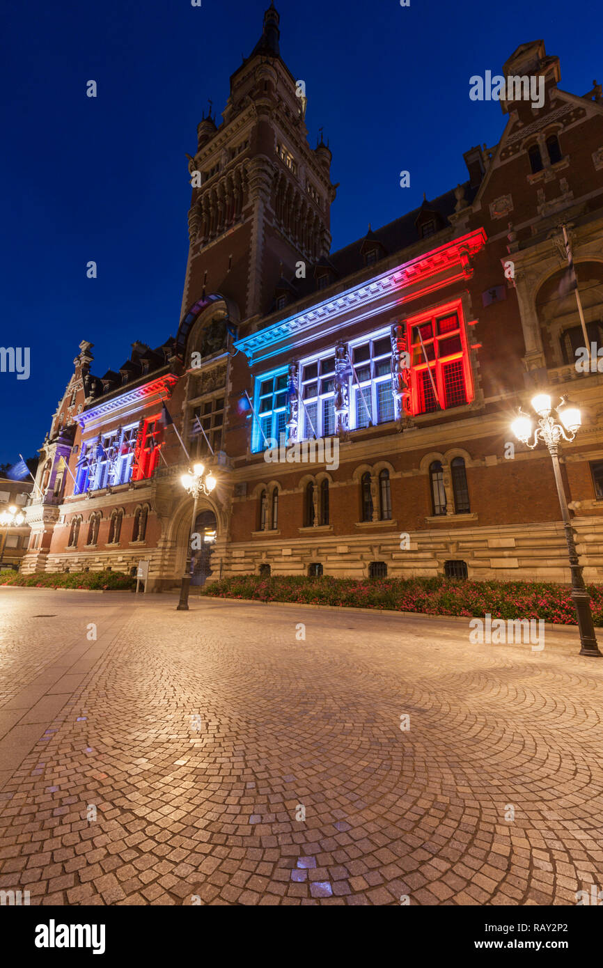 Dunkirk city hall hi-res stock photography and images - Alamy