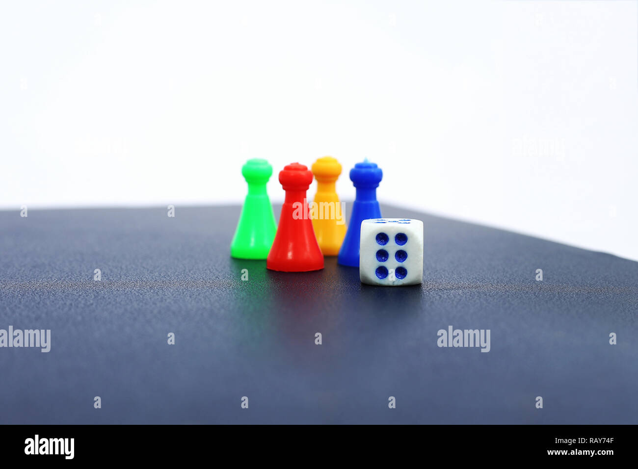 Ludo dice hi-res stock photography and images - Alamy