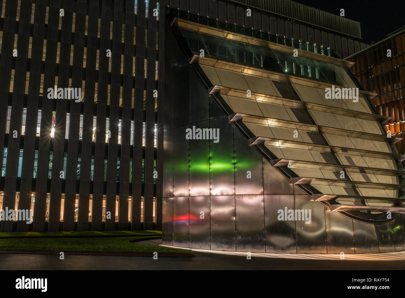 modern building at night Stock Photo - Alamy