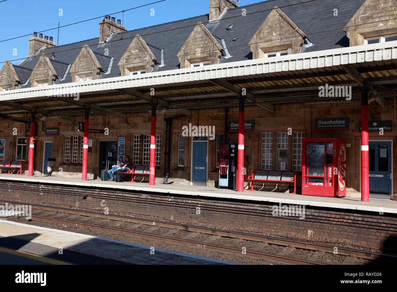 Platform 1 at Oxenholme station in the Lake District, Cumbria, northern ...