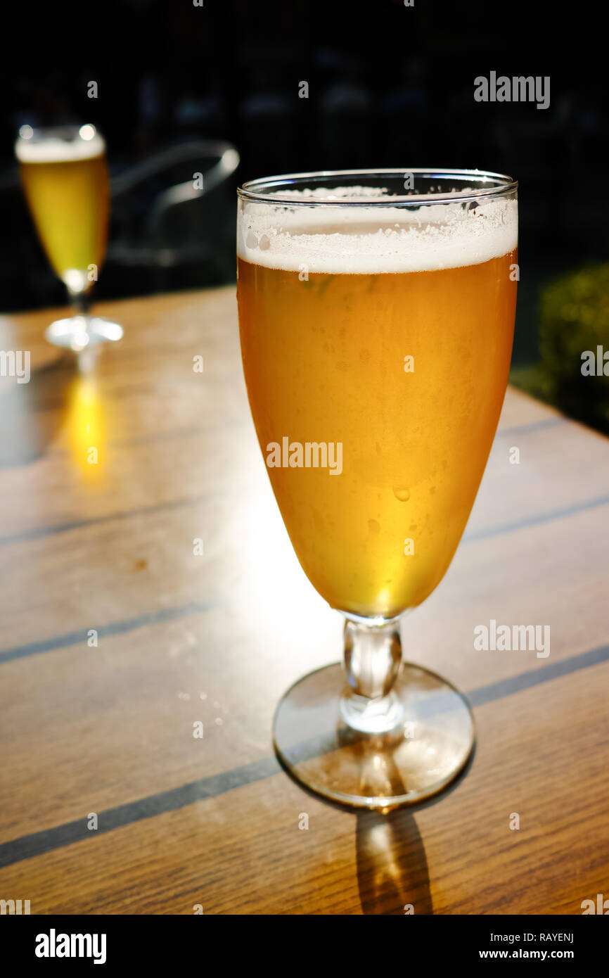 Close up glass unfiltered wheat hi-res stock photography and images - Alamy