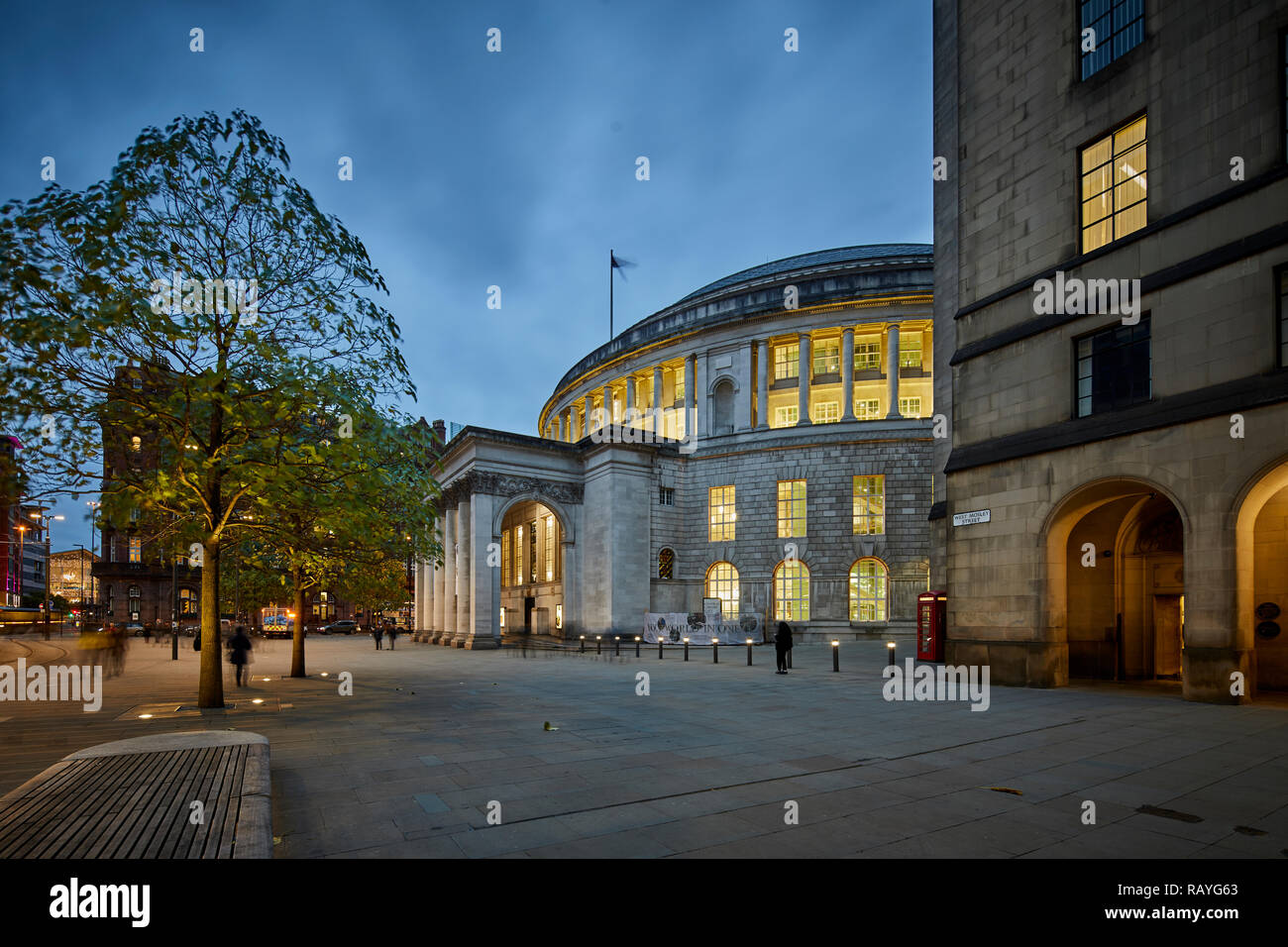Manchester night building architecture hi-res stock photography and ...