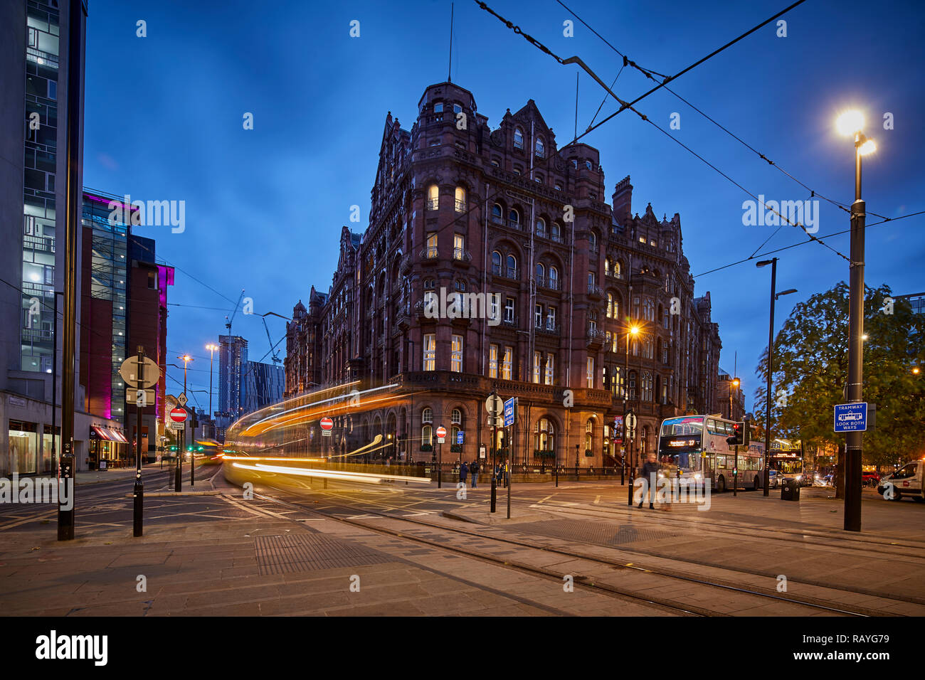 Manchester at night Manchester Midland Hotel and at Peters Square Stock ...