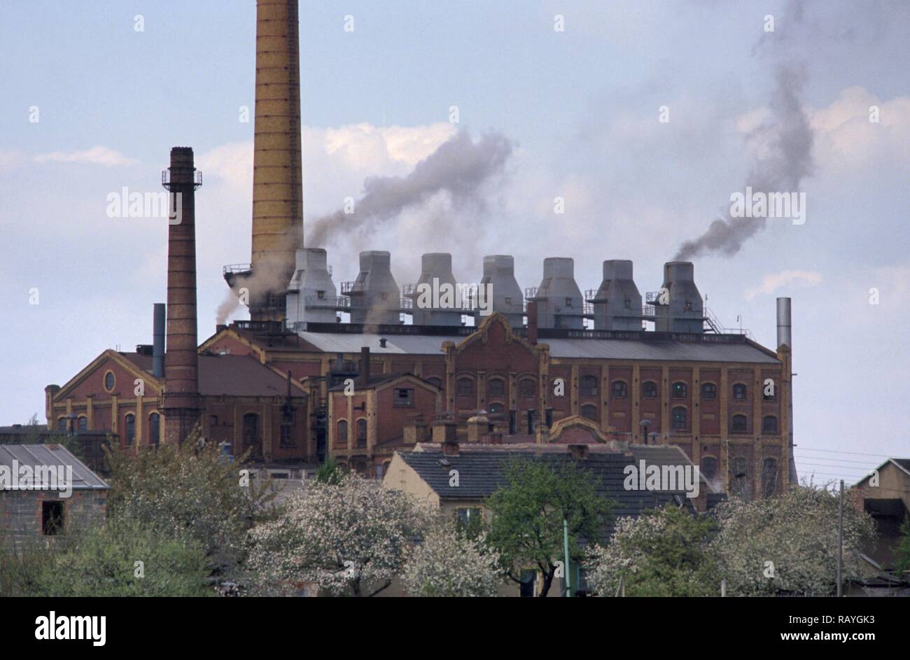 East Germany, plant for the refinement of the lignite coal (brown coal ...