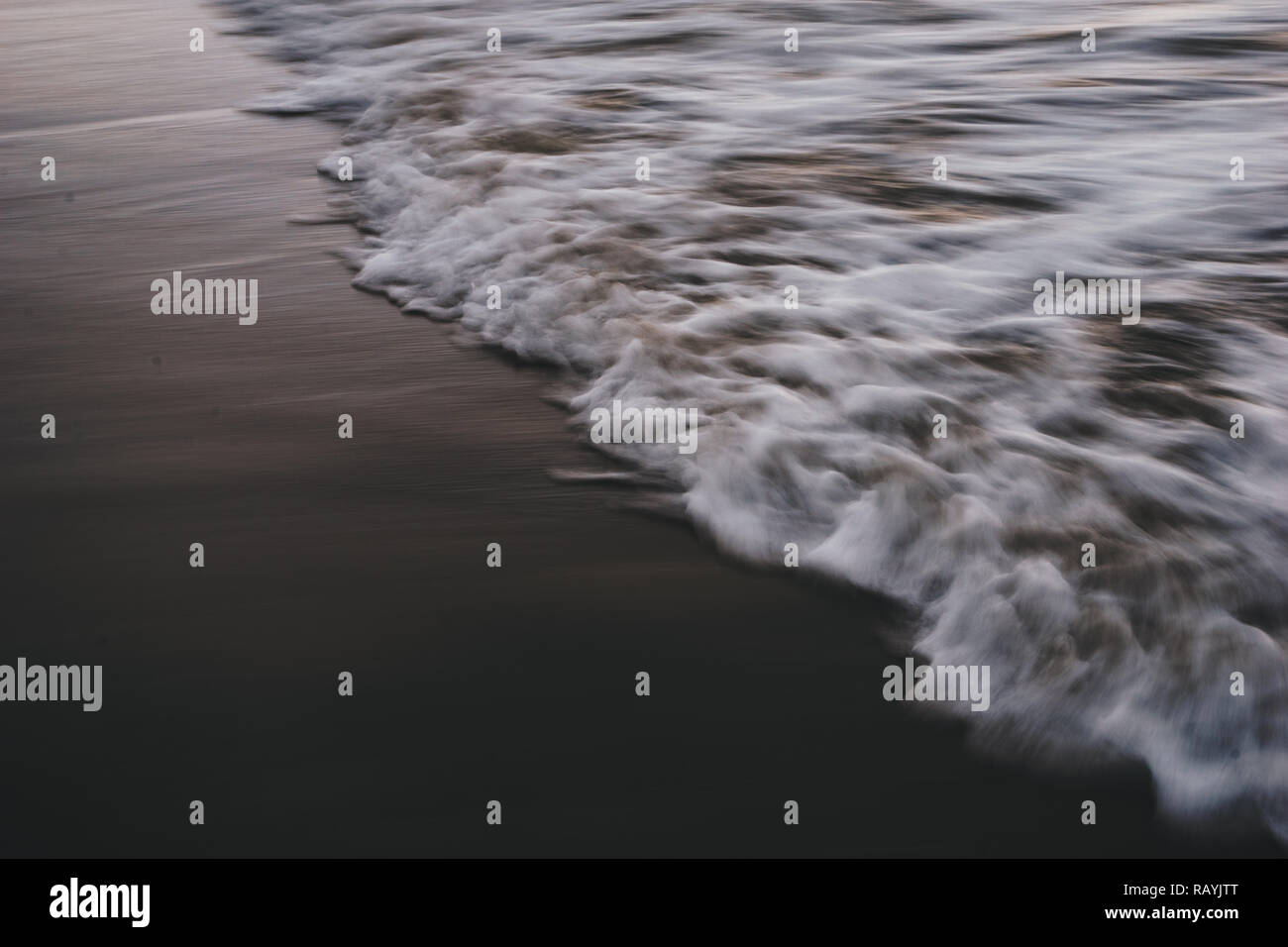 Surfers on slow motion sea hi-res stock photography and images - Alamy