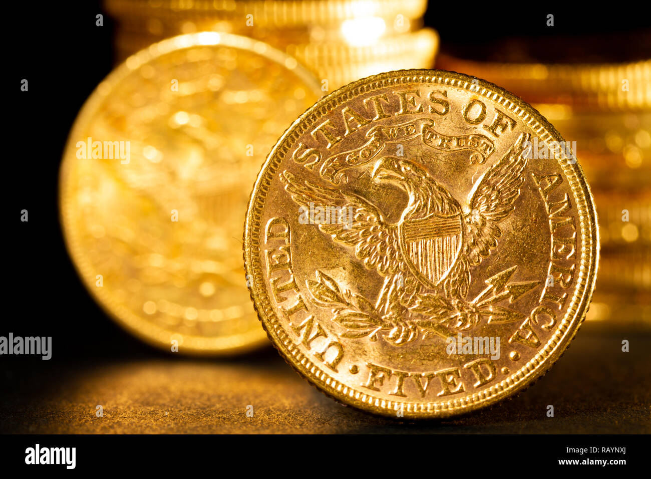Real gold hi-res stock photography and images - Alamy