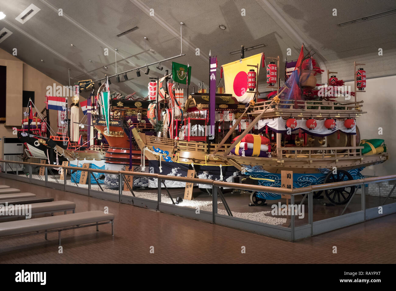 Nagasaki traditional performing arts museum hi-res stock photography ...