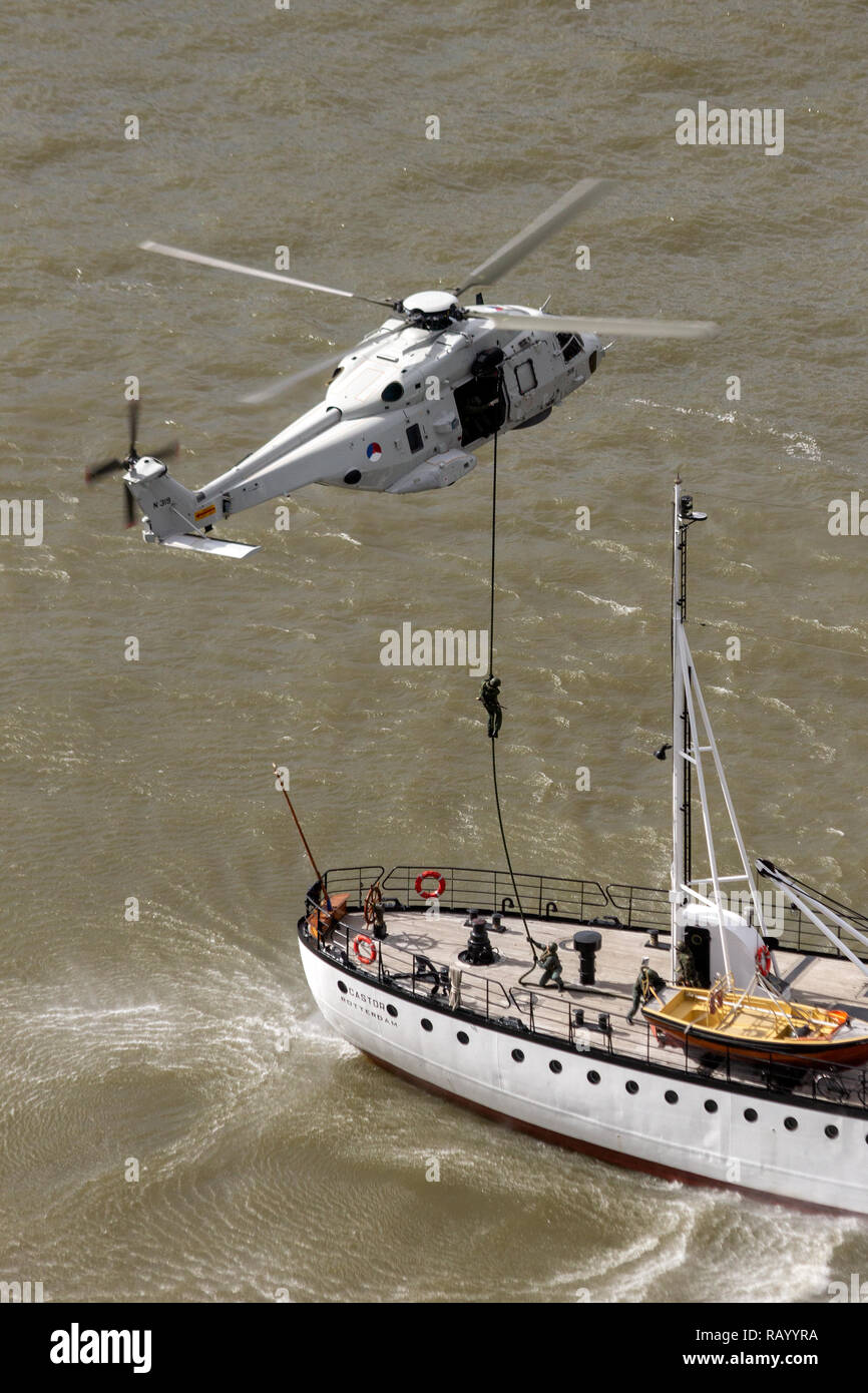 Navy special transport vessel hi-res stock photography and images - Alamy