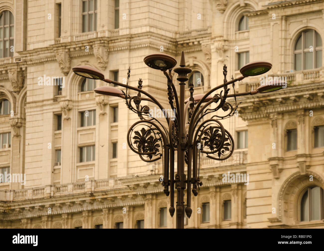 Streetlight bucharest hi-res stock photography and images - Alamy