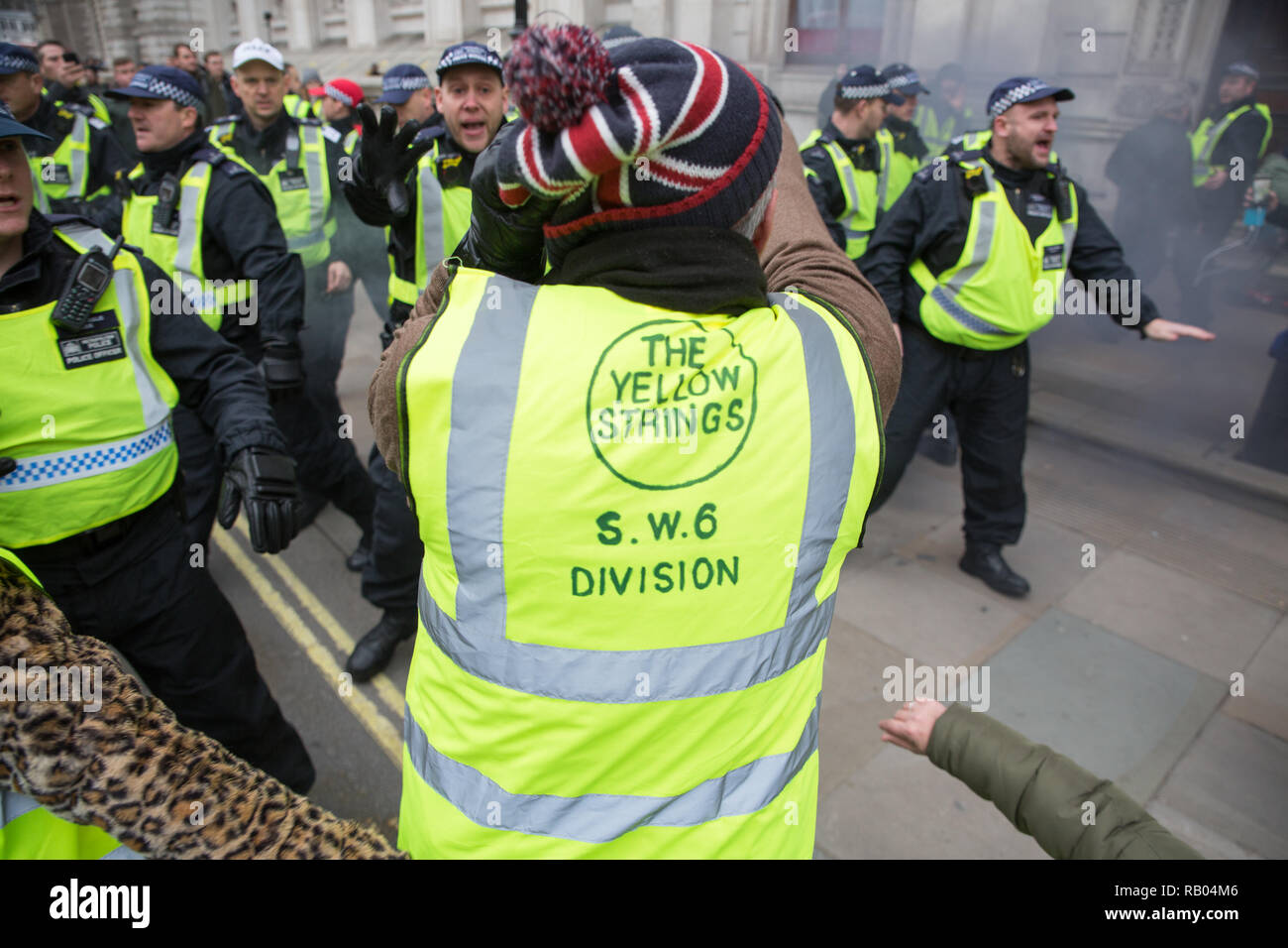 Yellow vest protesters in London Credit: George Cracknell Wright/Alamy ...
