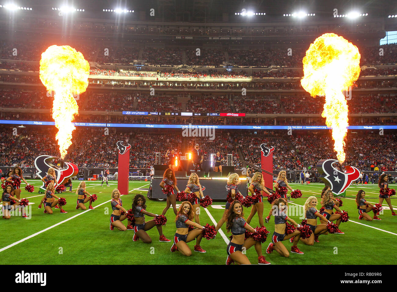 Houston, TX, USA. 5th Jan, 2019. Rap artist Flo Rida performs at ...