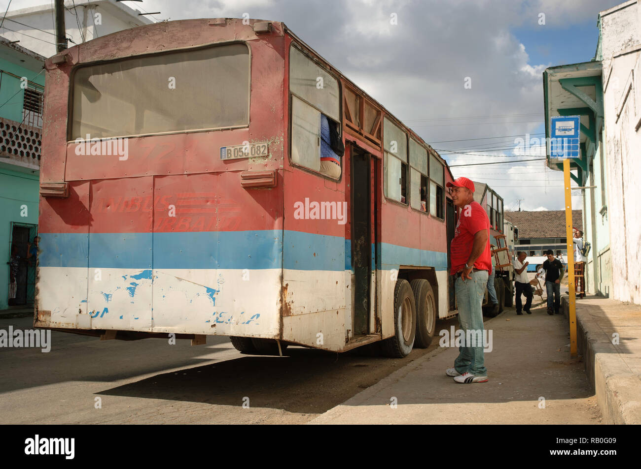 Old fashioned bus stop hi-res stock photography and images - Alamy