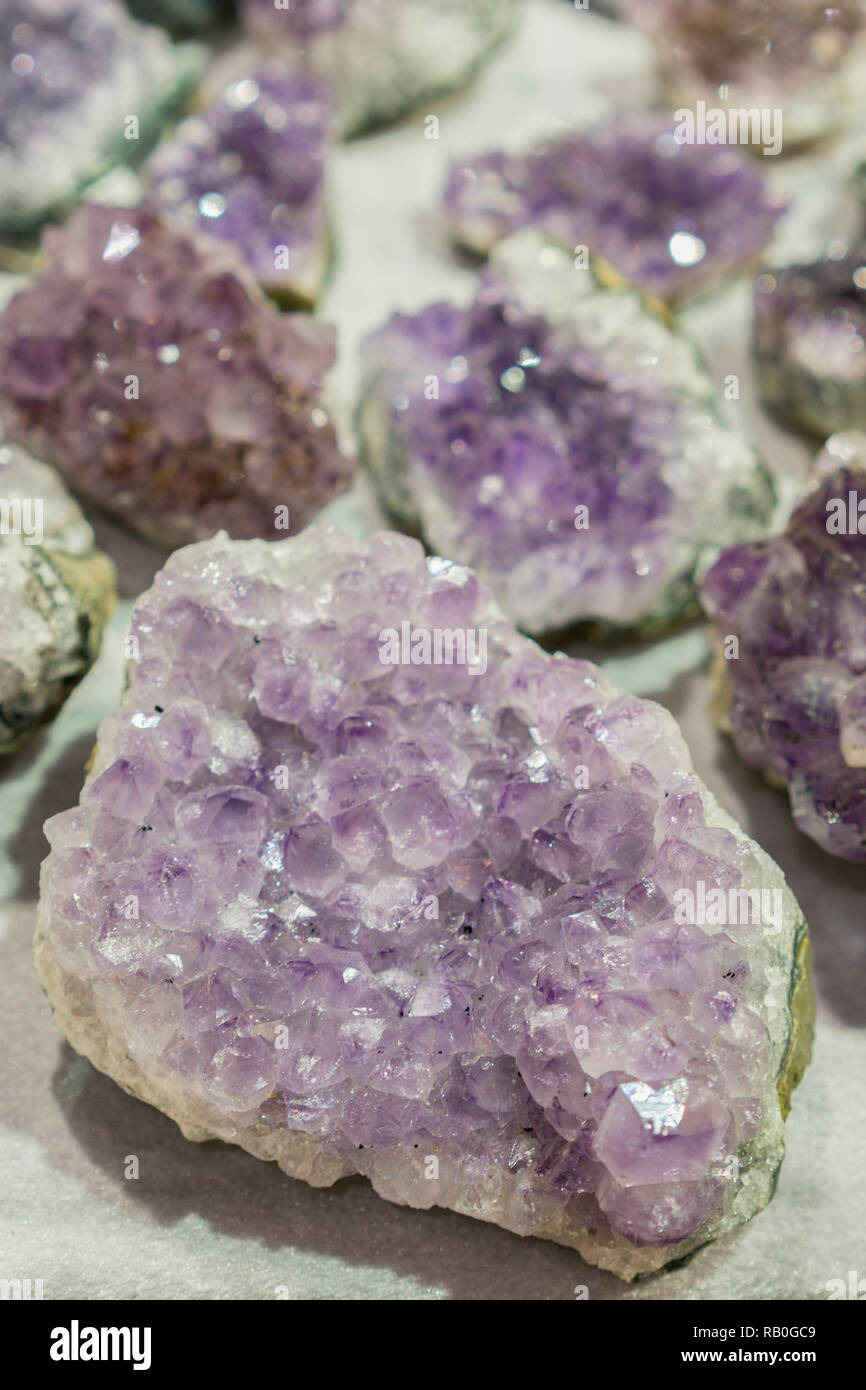 Tumbled geode hi-res stock photography and images - Alamy