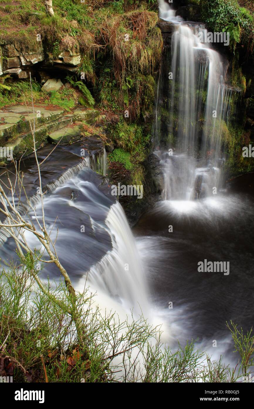 Lumb hole waterfall west yorkshire hi-res stock photography and images ...