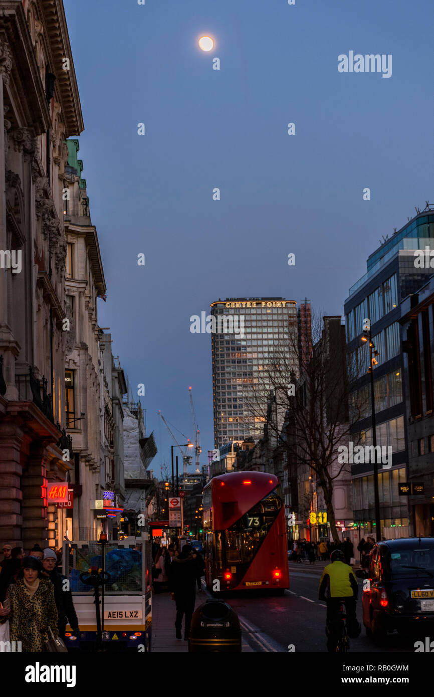 Oxford night moon hi-res stock photography and images - Alamy