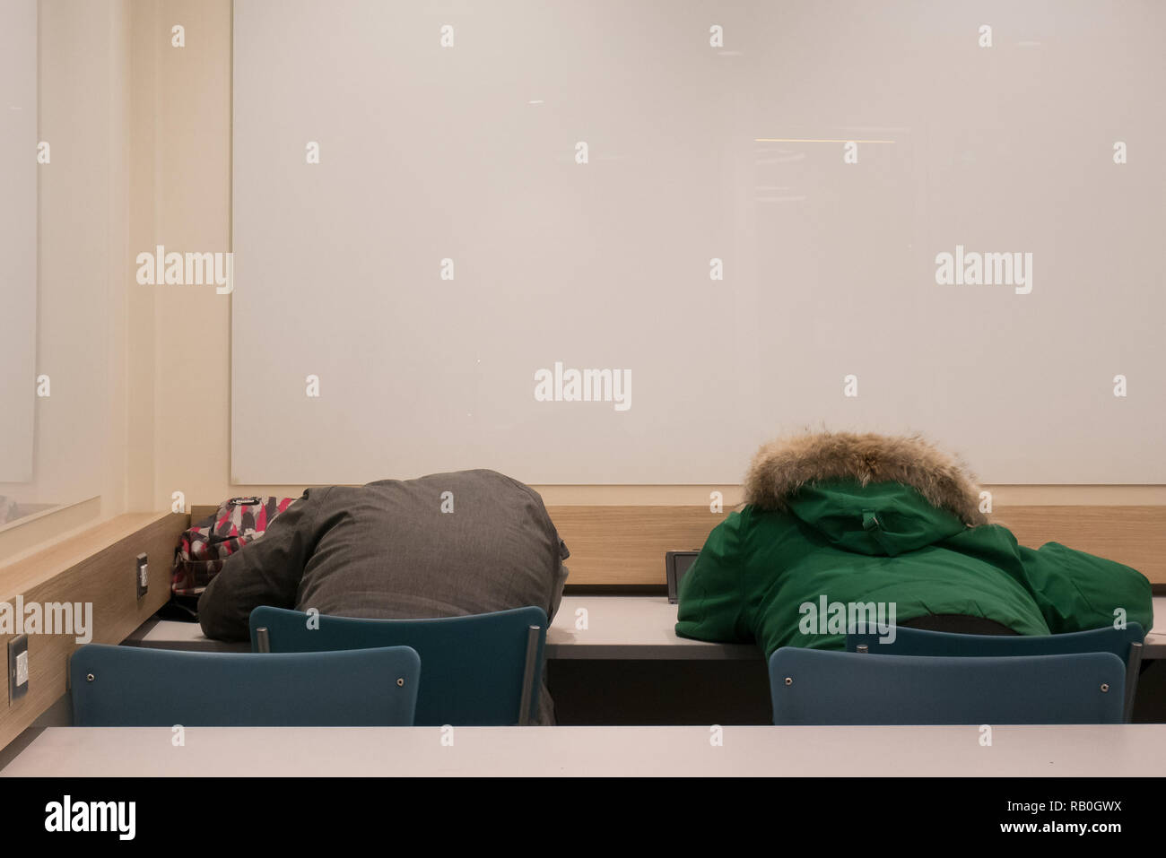 Office nap room hi-res stock photography and images - Alamy