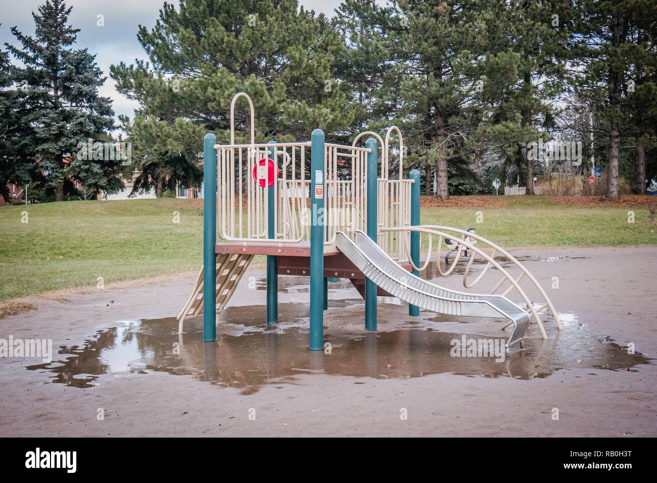 Playground by the water hi-res stock photography and images - Alamy