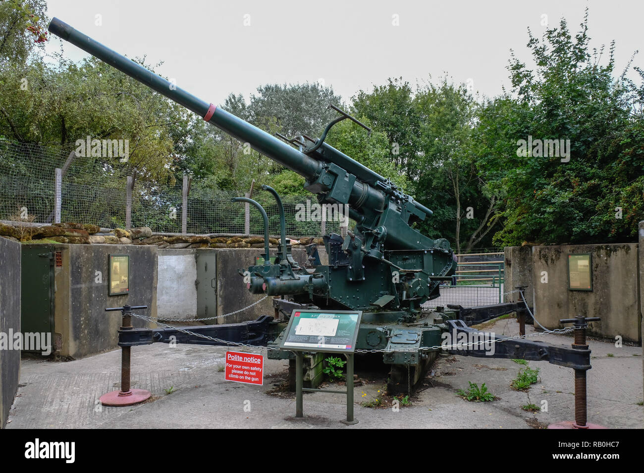 Ack ack gun hi-res stock photography and images - Alamy