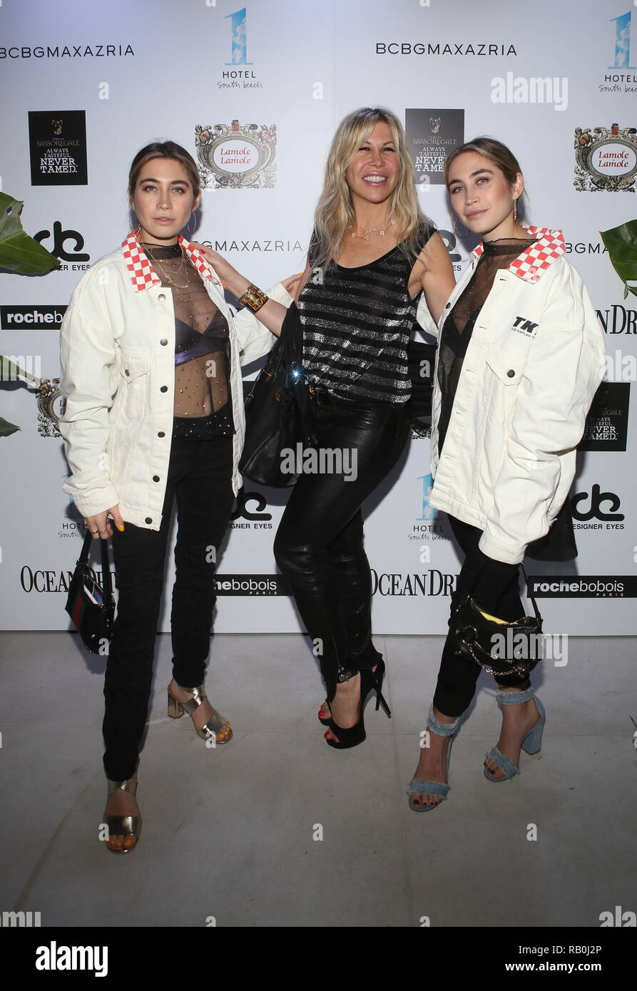 Amy kaplan hi-res stock photography and images - Alamy