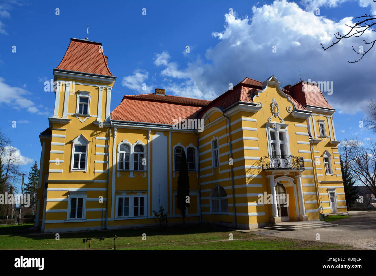 Reviczky castle hi-res stock photography and images - Alamy
