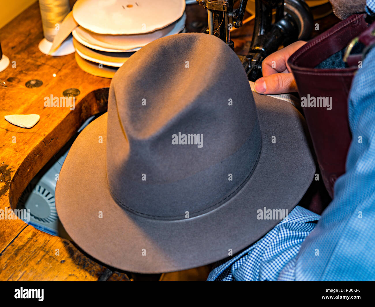 Hat making machine hi-res stock photography and images - Alamy