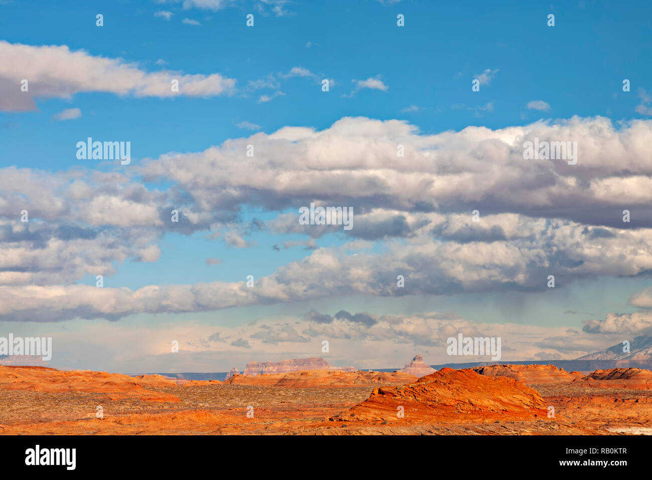 Red rock shapes hi-res stock photography and images - Alamy
