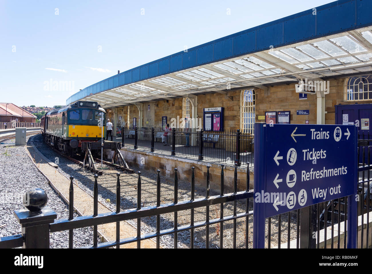 Whitby railway station hi-res stock photography and images - Alamy